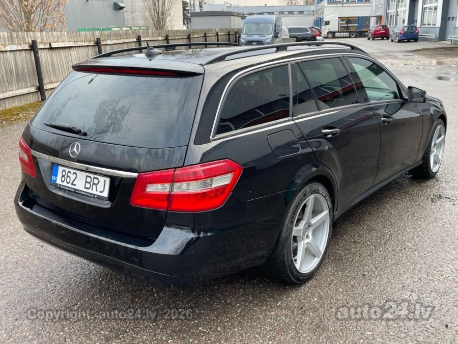 Black Mercedes-Benz E-Class 2011 in Tartu, with an engine capacity of 2.20 L and mileage of 371 thousand km for 4999 €, photo 12 on AUTOMOTO.COM.LV