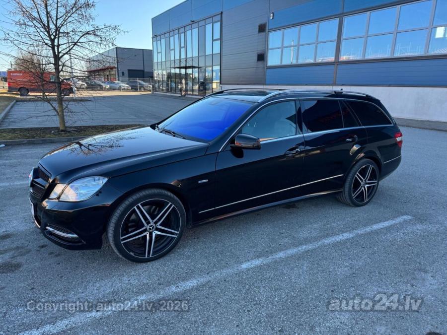 Black Mercedes-Benz E-Class 2011 in Tartu, with an engine capacity of 3.00 L and mileage of 326 thousand km for 9500 €, photo 4 on AUTOMOTO.COM.LV