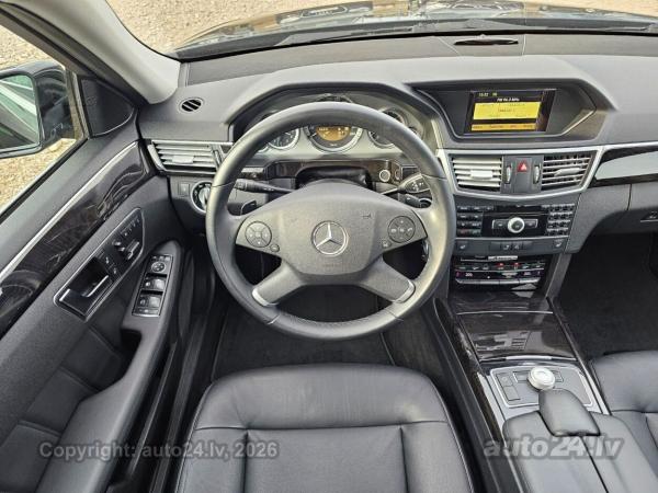 Black Mercedes-Benz E-Class 2012 in Tartu, with an engine capacity of 3.00 L and mileage of 262 thousand km for 9990 €, photo 8 on AUTOMOTO.COM.LV