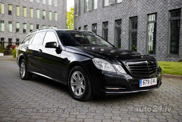 Black Mercedes-Benz E-Class 2012 in Tallinn, with an engine capacity of 2.20 L and mileage of 297 thousand km for 8490 €, photo 3 on AUTOMOTO.COM.LV