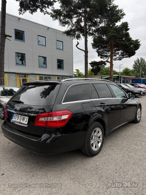 Black Mercedes-Benz E-Class 2012 in Tallinn, with an engine capacity of 2.10 L and mileage of 296 thousand km for 6999 €, photo 7 on AUTOMOTO.COM.LV