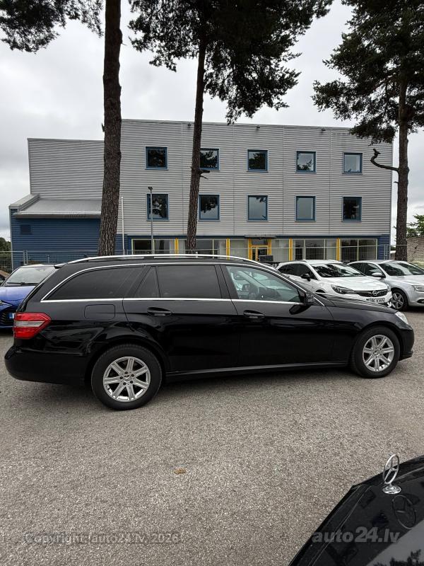Black Mercedes-Benz E-Class 2012 in Tallinn, with an engine capacity of 2.10 L and mileage of 296 thousand km for 6999 €, photo 8 on AUTOMOTO.COM.LV