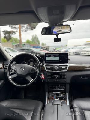Black Mercedes-Benz E-Class 2012 in Tallinn, with an engine capacity of 2.10 L and mileage of 296 thousand km for 6999 €, photo 11 on AUTOMOTO.COM.LV