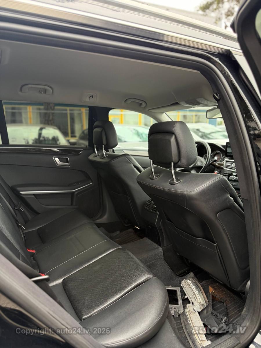 Black Mercedes-Benz E-Class 2012 in Tallinn, with an engine capacity of 2.10 L and mileage of 296 thousand km for 6999 €, photo 14 on AUTOMOTO.COM.LV