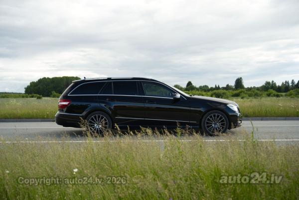 Melns Mercedes-Benz E-Class 2012 Tallina, ar dzinēja tilpumu 3.00 L un nobraukumu 385 tūkst. km par 8700 €, foto 3 vietnē AUTOMOTO.COM.LV