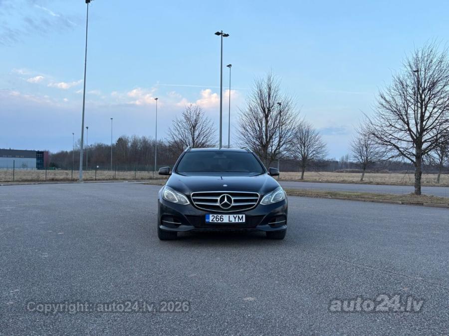 Black Mercedes-Benz E-Class 2013 in Tallinn, with an engine capacity of 2.10 L and mileage of 364 thousand km for 11500 €, photo 3 on AUTOMOTO.COM.LV