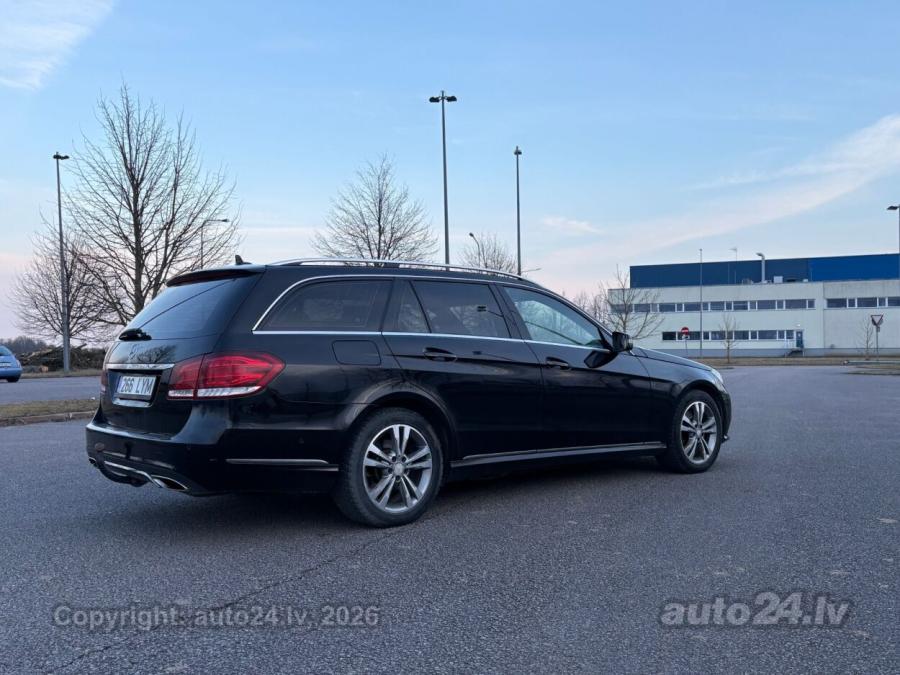 Black Mercedes-Benz E-Class 2013 in Tallinn, with an engine capacity of 2.10 L and mileage of 364 thousand km for 11500 €, photo 9 on AUTOMOTO.COM.LV