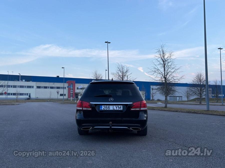 Black Mercedes-Benz E-Class 2013 in Tallinn, with an engine capacity of 2.10 L and mileage of 364 thousand km for 11500 €, photo 11 on AUTOMOTO.COM.LV