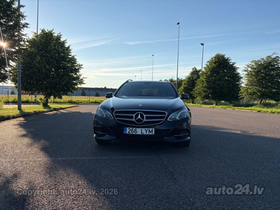 Melns Mercedes-Benz E-Class 2013 Tallina, ar dzinēja tilpumu 2.10 L un nobraukumu 369 tūkst. km par 9500 €, foto 3 vietnē AUTOMOTO.COM.LV