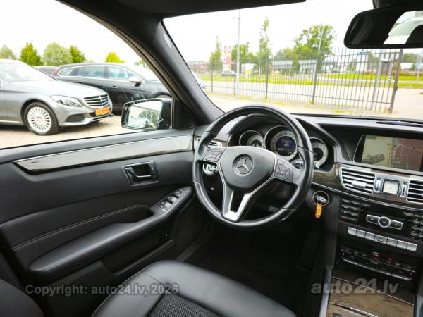 Melns Mercedes-Benz E-Class 2013 Tartu, ar dzinēja tilpumu 2.10 L un nobraukumu 271 tūkst. km par 11490 €, foto 5 vietnē AUTOMOTO.COM.LV