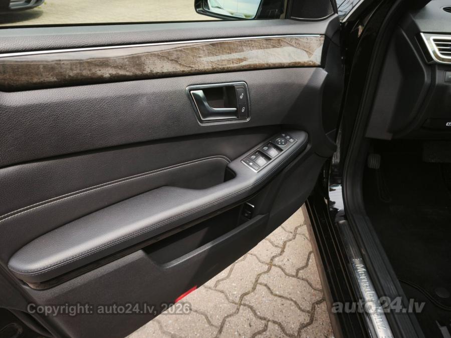 Melns Mercedes-Benz E-Class 2013 Tartu, ar dzinēja tilpumu 2.10 L un nobraukumu 271 tūkst. km par 11490 €, foto 20 vietnē AUTOMOTO.COM.LV
