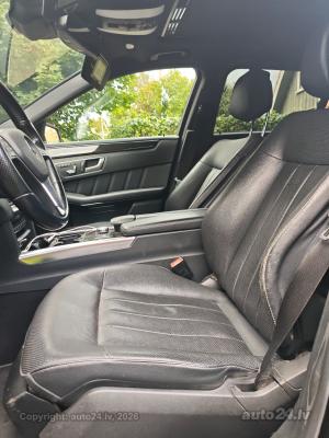 Melns Mercedes-Benz E-Class 2013 Tallina, ar dzinēja tilpumu 2.10 L un nobraukumu 255 tūkst. km par 13850 €, foto 8 vietnē AUTOMOTO.COM.LV