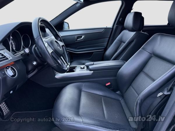 Black Mercedes-Benz E-Class 2014 in Parnu, with an engine capacity of 3.00 L and mileage of 265 thousand km for 13990 €, photo 11 on AUTOMOTO.COM.LV