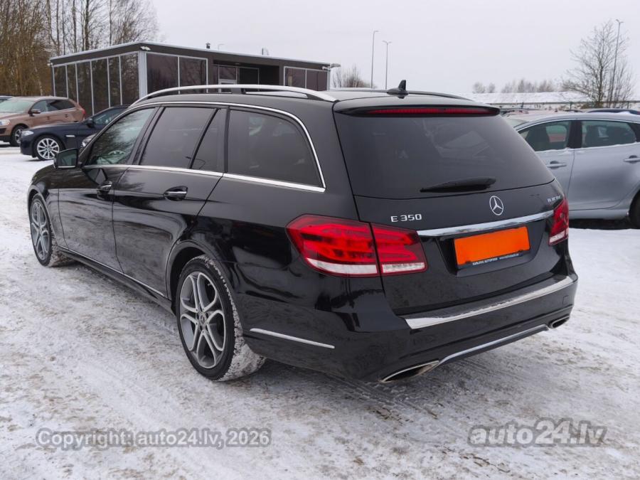 Melns Mercedes-Benz E-Class 2014 Tartu, ar dzinēja tilpumu 3.00 L un nobraukumu 200 tūkst. km par 13490 €, foto 3 vietnē AUTOMOTO.COM.LV