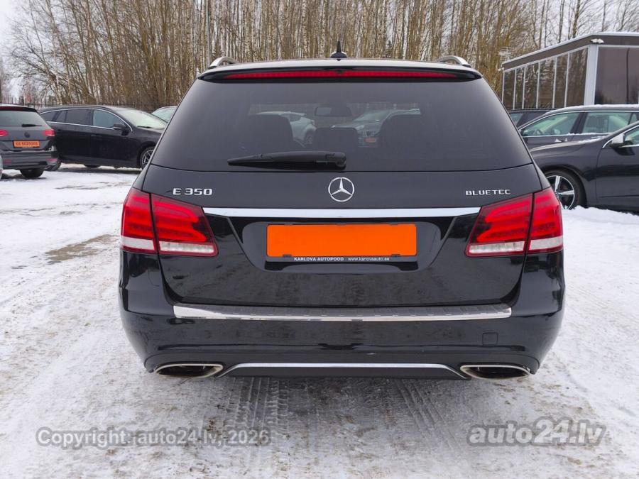 Melns Mercedes-Benz E-Class 2014 Tartu, ar dzinēja tilpumu 3.00 L un nobraukumu 200 tūkst. km par 13490 €, foto 13 vietnē AUTOMOTO.COM.LV