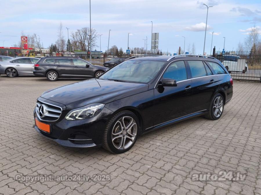 Black Mercedes-Benz E-Class 2014 in Tartu, with an engine capacity of 3.00 L and mileage of 220 thousand km for 13990 €, photo 2 on AUTOMOTO.COM.LV