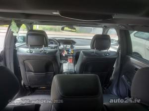 Melns Mercedes-Benz E-Class 2014 Tallina, ar dzinēja tilpumu 2.10 L un nobraukumu 0 tūkst. km par 6500 €, foto 3 vietnē AUTOMOTO.COM.LV