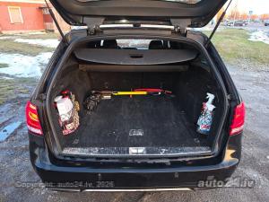 Melns Mercedes-Benz E-Class 2014 Tallina, ar dzinēja tilpumu 2.10 L un nobraukumu 0 tūkst. km par 6500 €, foto 4 vietnē AUTOMOTO.COM.LV