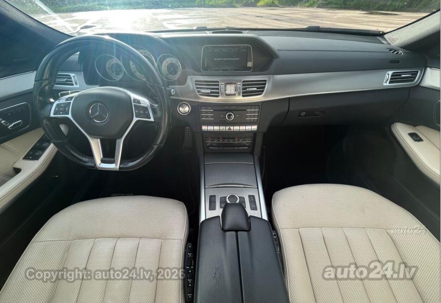 Black Mercedes-Benz E-Class 2015 in Tallinn, with an engine capacity of 4.70 L and mileage of 294 thousand km for 14900 €, photo 15 on AUTOMOTO.COM.LV