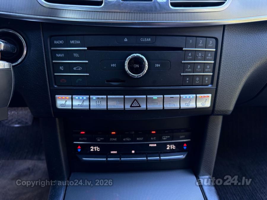 Black Mercedes-Benz E-Class 2015 in Tallinn, with an engine capacity of 2.10 L and mileage of 279 thousand km for 9990 €, photo 21 on AUTOMOTO.COM.LV