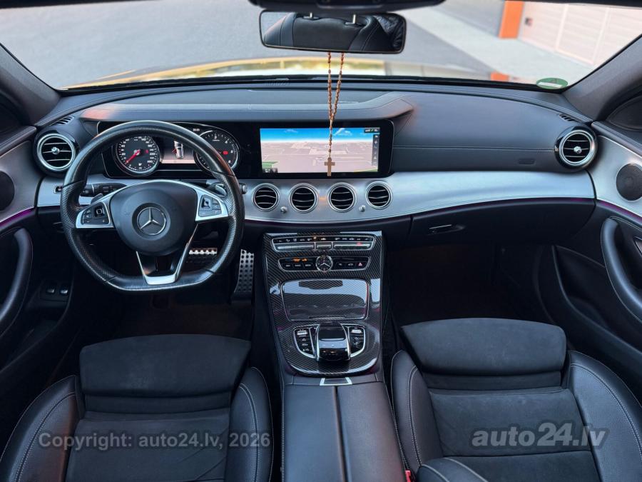 Melns Mercedes-Benz E-Class 2016 Kuresāre, ar dzinēja tilpumu 2.00 L un nobraukumu 283 tūkst. km par 20500 €, foto 14 vietnē AUTOMOTO.COM.LV