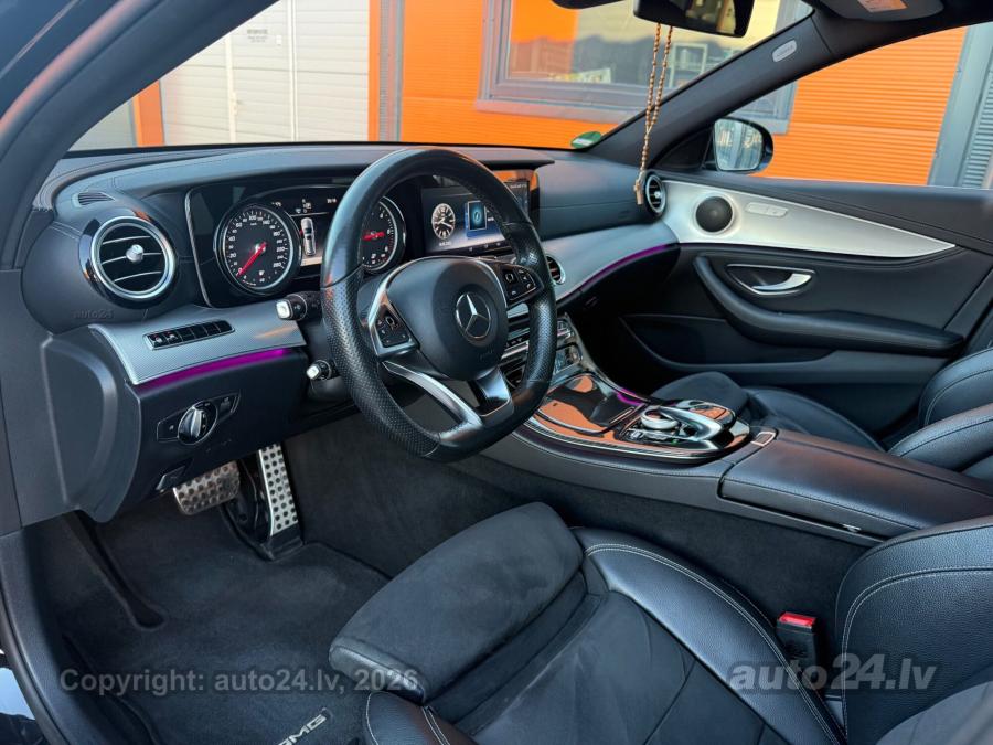 Melns Mercedes-Benz E-Class 2016 Kuresāre, ar dzinēja tilpumu 2.00 L un nobraukumu 283 tūkst. km par 20500 €, foto 15 vietnē AUTOMOTO.COM.LV