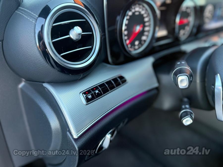 Melns Mercedes-Benz E-Class 2016 Kuresāre, ar dzinēja tilpumu 2.00 L un nobraukumu 283 tūkst. km par 20500 €, foto 21 vietnē AUTOMOTO.COM.LV