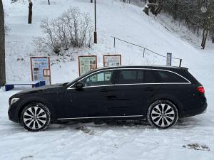 Melns Mercedes-Benz E-Class 2017 Kauņa, ar dzinēja tilpumu 1.95 L un nobraukumu 267 tūkst. km par 17950 €, foto 9 vietnē AUTOMOTO.COM.LV