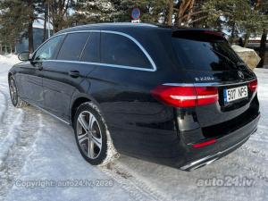 Black Mercedes-Benz E-Class 2017 in Tallinn, with an engine capacity of 2.00 L and mileage of 175 thousand km for 18900 €, photo 3 on AUTOMOTO.COM.LV