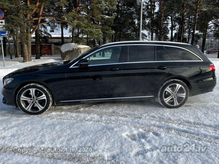 Black Mercedes-Benz E-Class 2017 in Tallinn, with an engine capacity of 2.00 L and mileage of 175 thousand km for 18900 €, photo 5 on AUTOMOTO.COM.LV