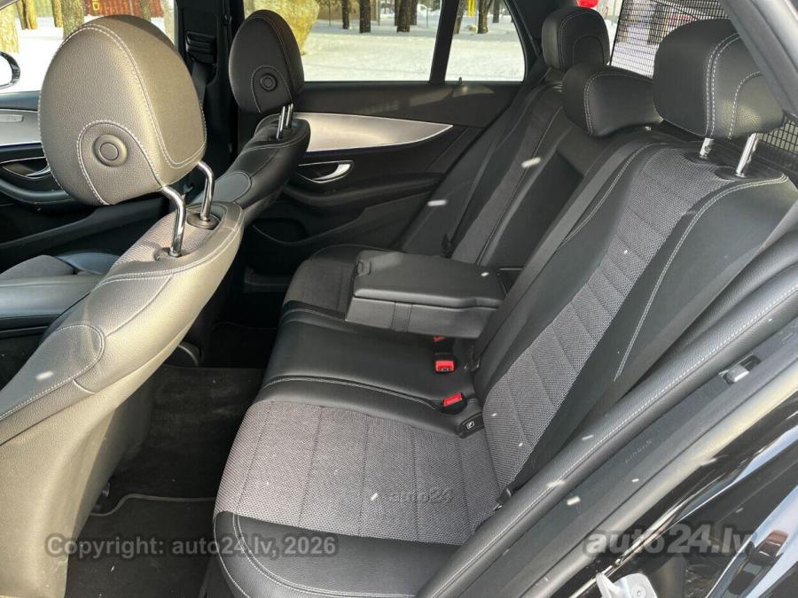 Black Mercedes-Benz E-Class 2017 in Tallinn, with an engine capacity of 2.00 L and mileage of 175 thousand km for 18900 €, photo 9 on AUTOMOTO.COM.LV
