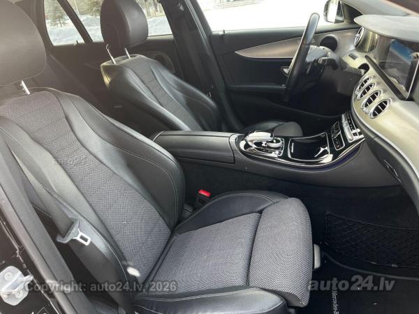 Black Mercedes-Benz E-Class 2017 in Tallinn, with an engine capacity of 2.00 L and mileage of 175 thousand km for 18900 €, photo 10 on AUTOMOTO.COM.LV