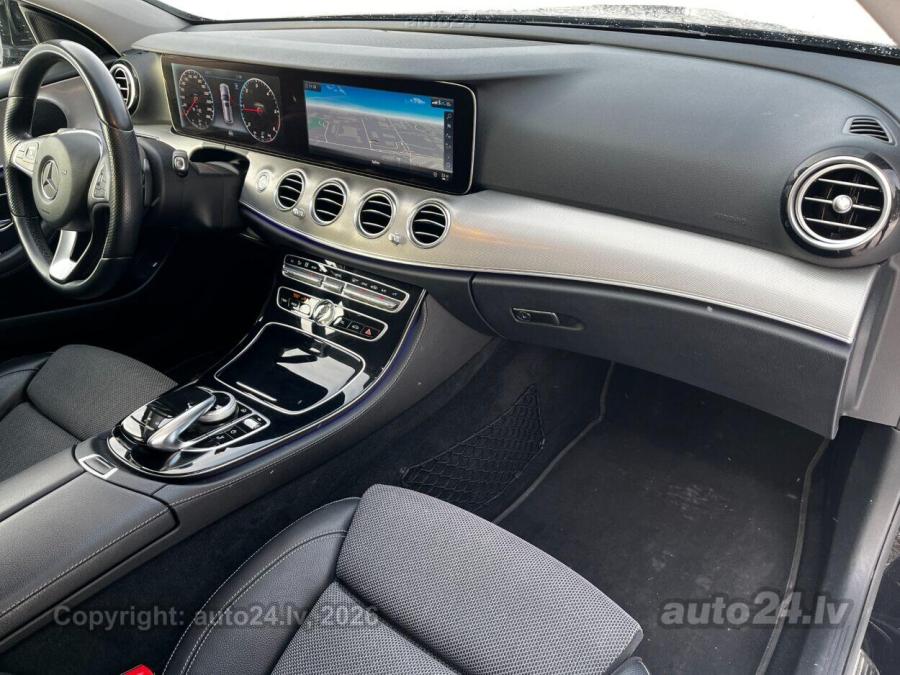 Black Mercedes-Benz E-Class 2017 in Tallinn, with an engine capacity of 2.00 L and mileage of 175 thousand km for 18900 €, photo 11 on AUTOMOTO.COM.LV