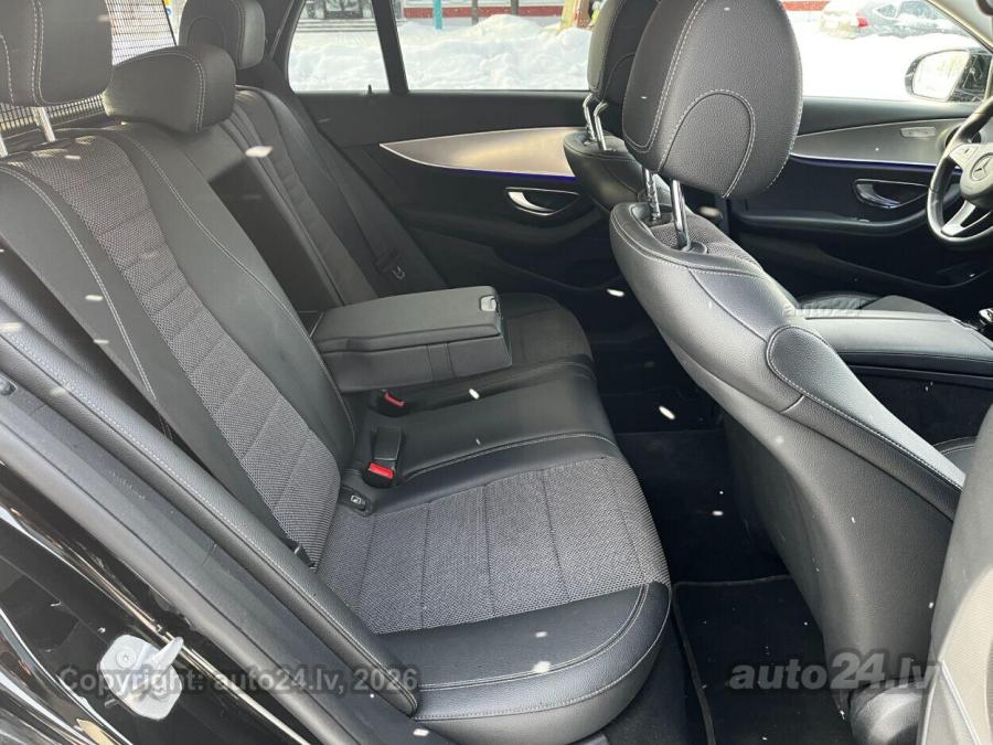 Black Mercedes-Benz E-Class 2017 in Tallinn, with an engine capacity of 2.00 L and mileage of 175 thousand km for 18900 €, photo 12 on AUTOMOTO.COM.LV