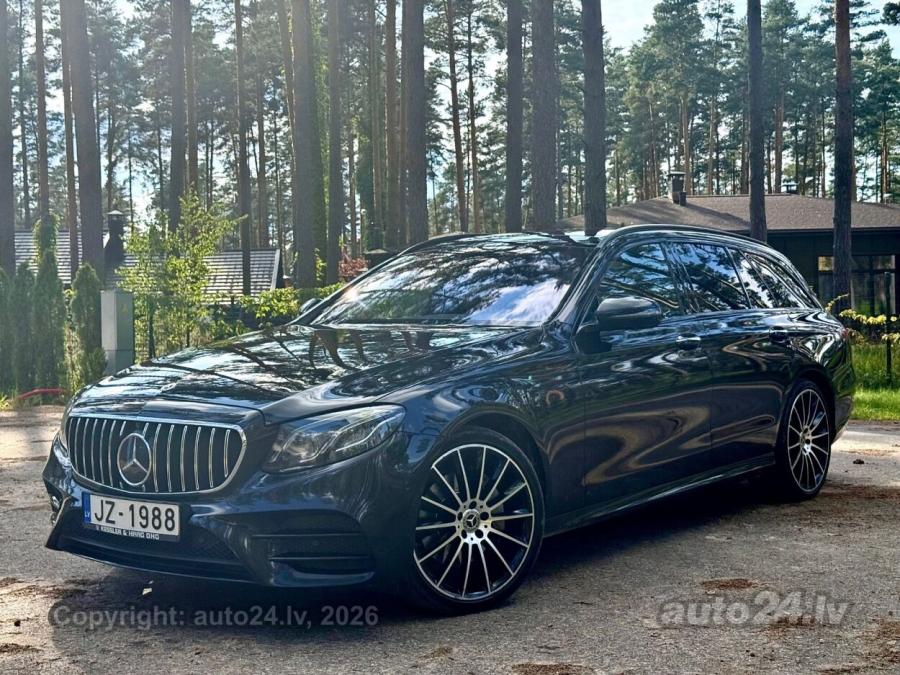 Melns Mercedes-Benz E-Class 2017 Rīga, ar dzinēja tilpumu 3.00 L un nobraukumu 202 tūkst. km par 19000 €, foto 1 vietnē AUTOMOTO.COM.LV