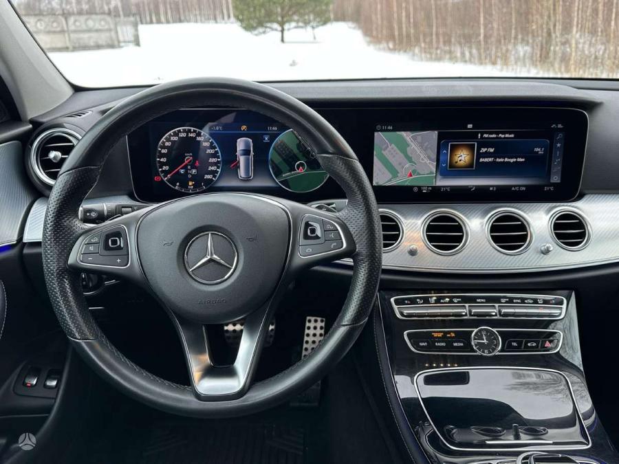Melns Mercedes-Benz E-Class 2017 Kauņa, ar dzinēja tilpumu 2.20 L un nobraukumu 242 tūkst. km par 17950 €, foto 3 vietnē AUTOMOTO.COM.LV