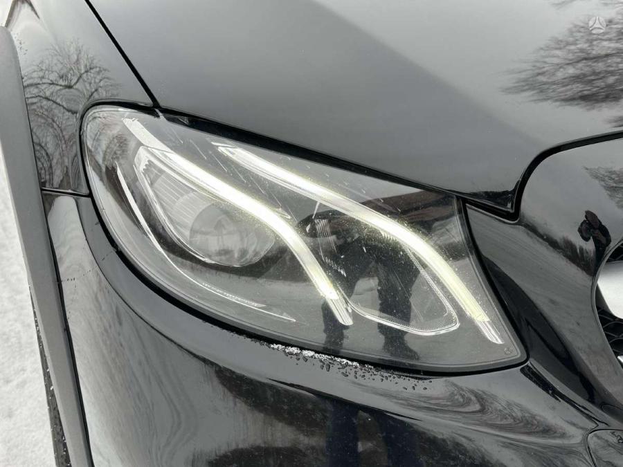 Melns Mercedes-Benz E-Class 2017 Kauņa, ar dzinēja tilpumu 2.20 L un nobraukumu 242 tūkst. km par 17950 €, foto 22 vietnē AUTOMOTO.COM.LV