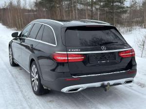 Melns Mercedes-Benz E-Class 2017 Kauņa, ar dzinēja tilpumu 2.20 L un nobraukumu 242 tūkst. km par 17950 €, foto 7 vietnē AUTOMOTO.COM.LV