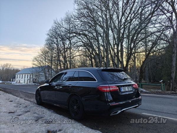 Melns Mercedes-Benz E-Class 2017 Tallina, ar dzinēja tilpumu 2.00 L un nobraukumu 144 tūkst. km par 27000 €, foto 11 vietnē AUTOMOTO.COM.LV