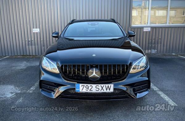 Melns Mercedes-Benz E-Class 2017 Tallina, ar dzinēja tilpumu 2.00 L un nobraukumu 197 tūkst. km par 19990 €, foto 4 vietnē AUTOMOTO.COM.LV