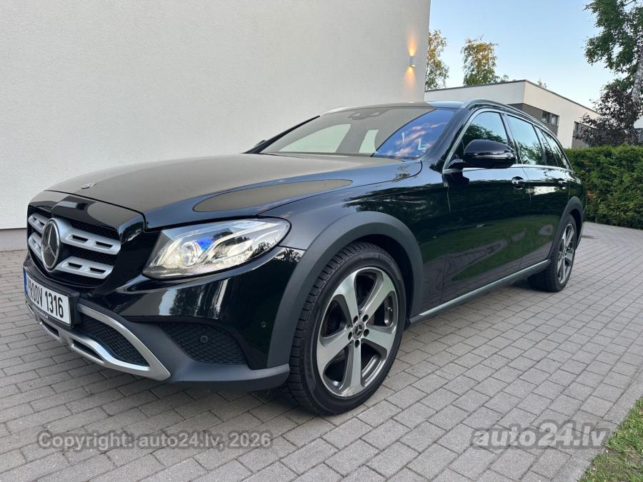 Black Mercedes-Benz E-Class 2017 in Tallinn, with an engine capacity of 2.00 L and mileage of 269 thousand km for 17000 €, photo 1 on AUTOMOTO.COM.LV