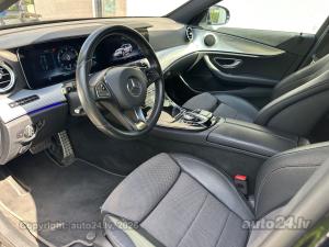 Black Mercedes-Benz E-Class 2017 in Tallinn, with an engine capacity of 2.00 L and mileage of 269 thousand km for 17000 €, photo 9 on AUTOMOTO.COM.LV