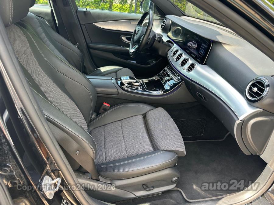 Black Mercedes-Benz E-Class 2017 in Tallinn, with an engine capacity of 2.00 L and mileage of 269 thousand km for 17000 €, photo 10 on AUTOMOTO.COM.LV