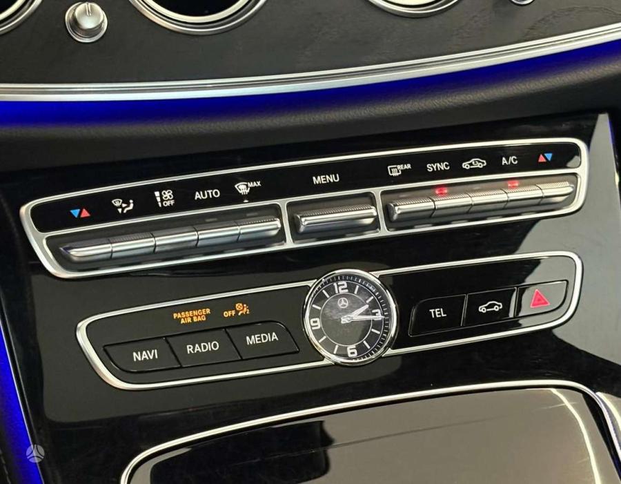 Melns Mercedes-Benz E-Class 2017 Marijampole, ar dzinēja tilpumu 1.95 L un nobraukumu 232 tūkst. km par 21650 €, foto 21 vietnē AUTOMOTO.COM.LV