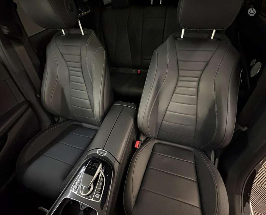 Melns Mercedes-Benz E-Class 2017 Marijampole, ar dzinēja tilpumu 1.95 L un nobraukumu 232 tūkst. km par 21650 €, foto 28 vietnē AUTOMOTO.COM.LV
