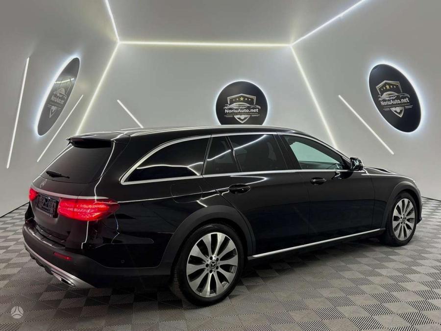 Melns Mercedes-Benz E-Class 2017 Marijampole, ar dzinēja tilpumu 1.95 L un nobraukumu 232 tūkst. km par 21650 €, foto 34 vietnē AUTOMOTO.COM.LV