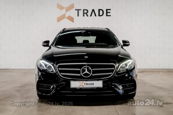 Black Mercedes-Benz E-Class 2017 in Parnu, with an engine capacity of 3.00 L and mileage of 173 thousand km for 23490 €, photo 3 on AUTOMOTO.COM.LV