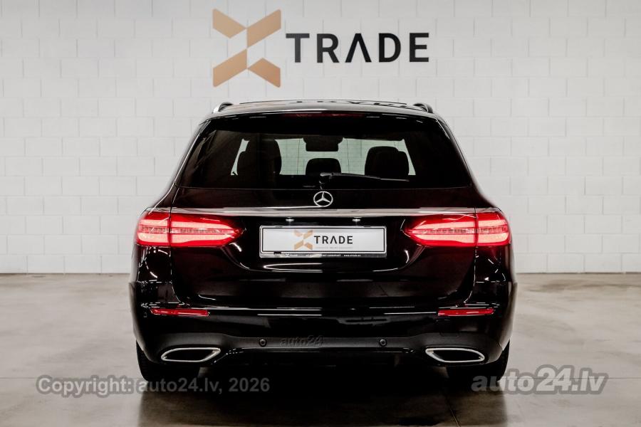 Melns Mercedes-Benz E-Class 2017 Pērnava, ar dzinēja tilpumu 3.00 L un nobraukumu 173 tūkst. km par 23490 €, foto 5 vietnē AUTOMOTO.COM.LV