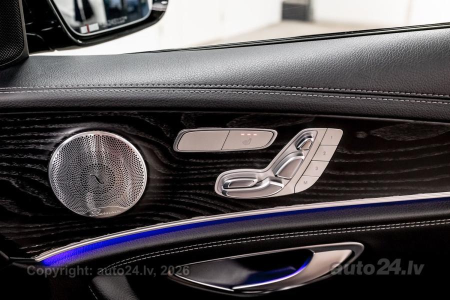Melns Mercedes-Benz E-Class 2017 Pērnava, ar dzinēja tilpumu 3.00 L un nobraukumu 173 tūkst. km par 23490 €, foto 20 vietnē AUTOMOTO.COM.LV