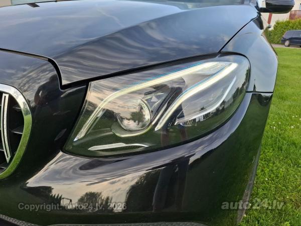 Black Mercedes-Benz E-Class 2017 in Tartu, with an engine capacity of 2.00 L and mileage of 132 thousand km for 19900 €, photo 9 on AUTOMOTO.COM.LV